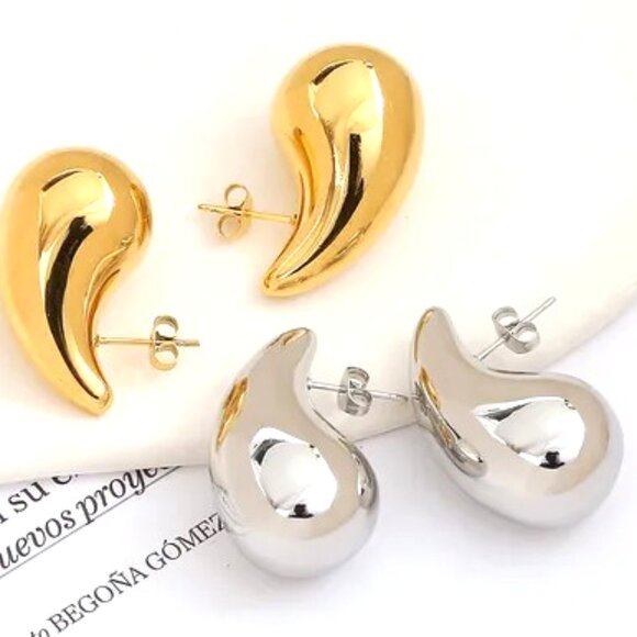 N/A | Jewelry | 8k Gold Dip And 18k White Gold Dip Teardrop Waterfall ...
